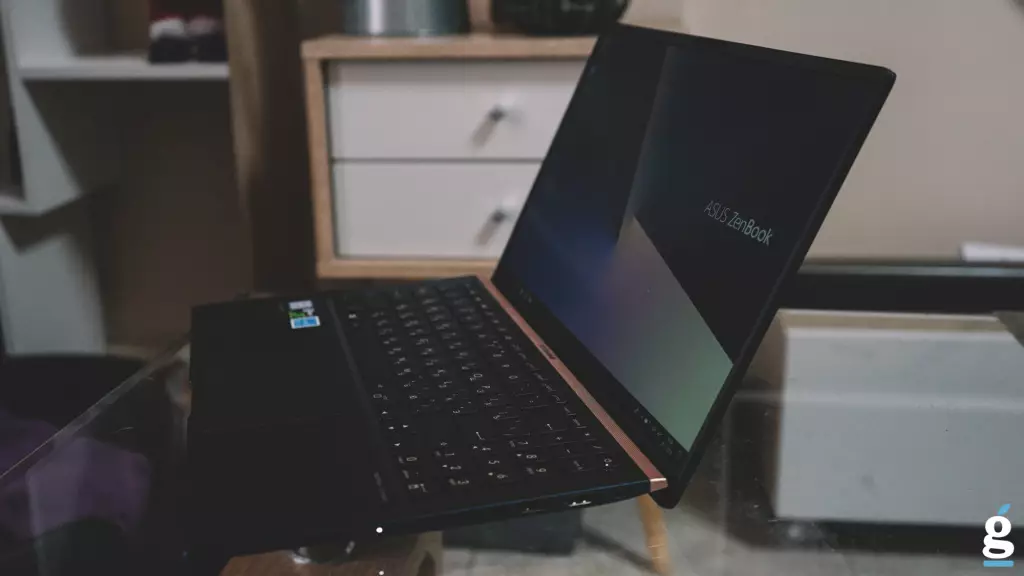 আসুস Zenbook 15 সংক্ষিপ্ত বিবরণ