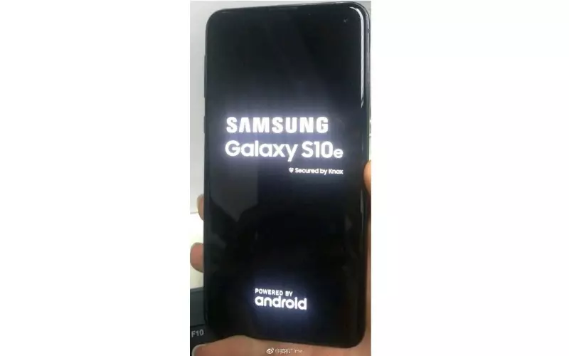 Kebocoran terbesar Samsung Galaxy S10E. Sekarang semuanya diketahui tentang telefon pintar. 27295_5