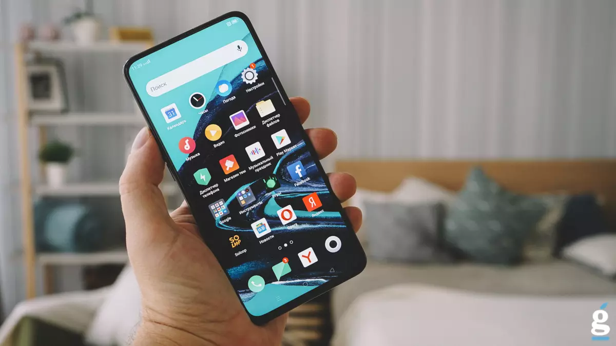 Oppo Reno 2 Txheej txheem cej luam: Cov vijtsam tiag, cov qauv tsim qauv sab saum toj thiab cov ncej