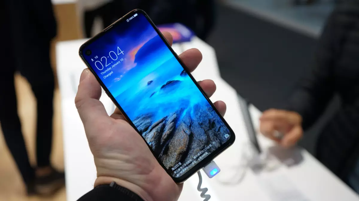 MWC 2019: Smartphones da marca Hisense 27781_5