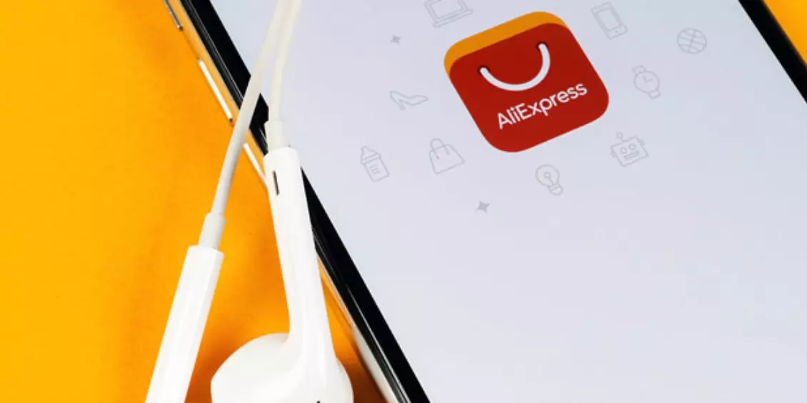 Aliexpress روس کو تیزی سے پارسل فراہم کرے گا، اور وہ پاتھروککا میں انہیں لینے کے قابل ہو جائیں گے