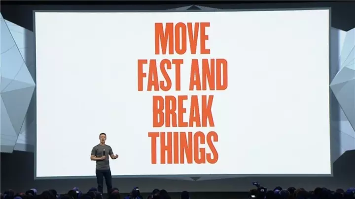 Facebook F8。