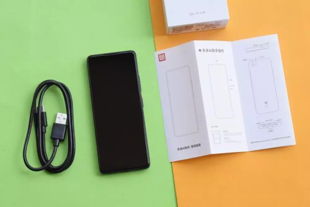 Xiaomi släppte en billig smartphone utan framkamera 2904_4
