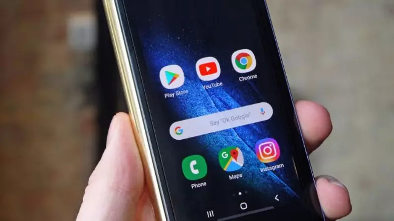 Pierwsze recenzje SAMSUNG Galaxy Fold: Co krytykują o tym cudu? 29072_16