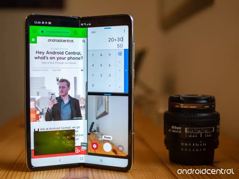 De første vurderingene av Samsung Galaxy Fold: Hva snakker kritikere om dette miraklet? 29072_23