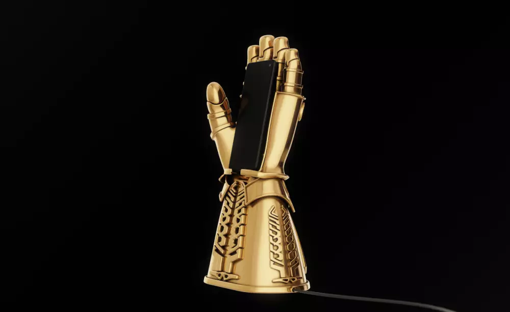 Presented Golden Wireless Charging in the form of a Tanos Glove 29421_3