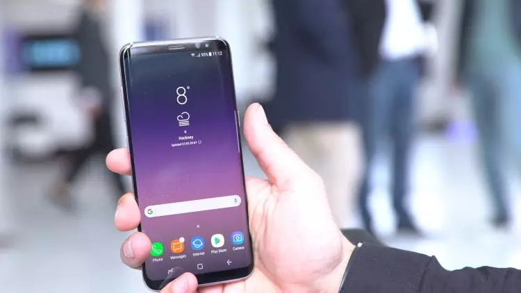 iPhone Plus juliol Anul·lada Galaxy S8 + en tasques d'autonomia