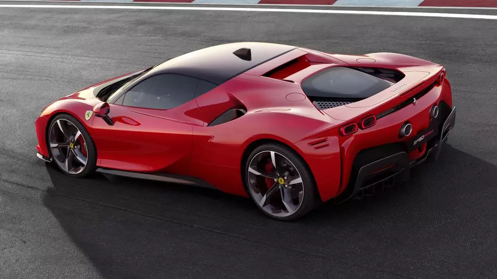 Ferrari a présenté son premier supercar hybride 30274_5