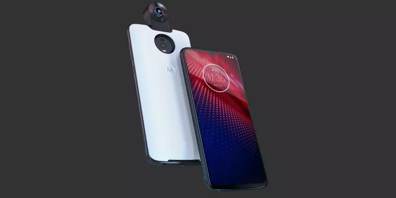 Moto Z4.