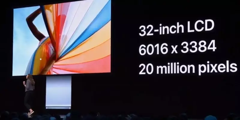 ಆಪಲ್ 5 ಸಾವಿರ ಡಾಲರ್ಗಳಿಗೆ ಮಾನಿಟರ್ ಅನ್ನು ಪರಿಚಯಿಸಿತು ಮತ್ತು ಸಾವಿರಕ್ಕೂ ಒಂದು ನಿಲುವು 30391_3