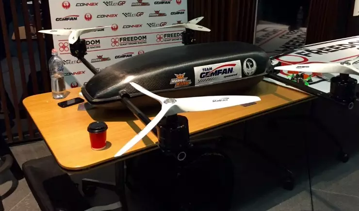 FAI နှင့် Freedom Drone Sports သည်မောင်းသူမဲ့လေယာဉ်များကိုတီထွင်လိမ့်မည်