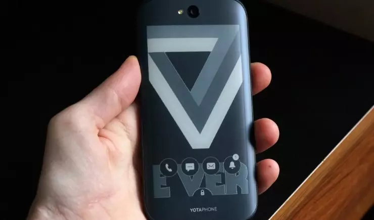 Yotaphone 2 prudce šel po aktualizaci Android