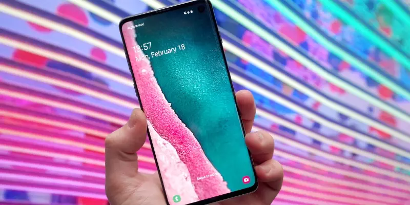 Galaxis s10.