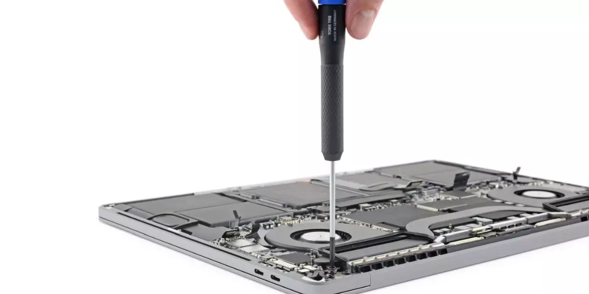 Ifixit isenyutse ari macbook nshya ya kabiri Pro: impinduka nke cyane