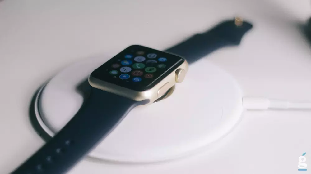 Gailearaí na nGrianghraf: Stáisiún Docking Branda do Apple Watch 32403_8