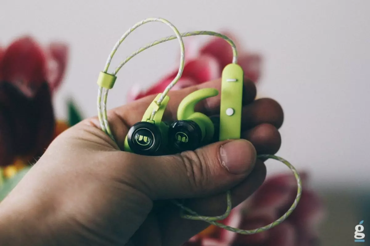 Superrigardo de Wireless Headphones Monstro ISport Venko kaj Monstro ISport Atingi 3251_10