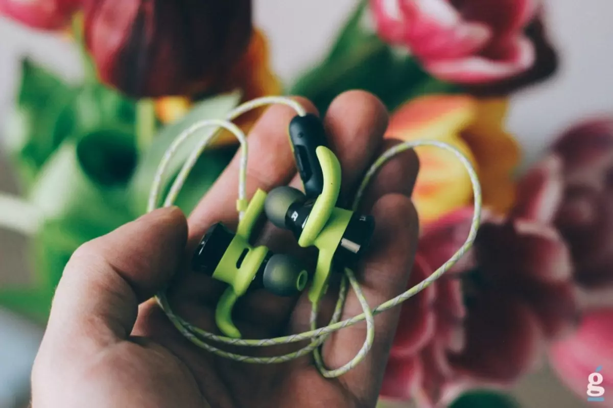 Superrigardo de Wireless Headphones Monstro ISport Venko kaj Monstro ISport Atingi 3251_9