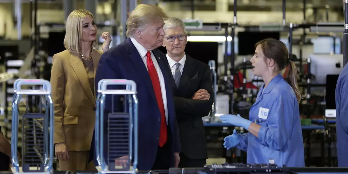 Trump "Otwarty" New Apple Roślin, który już działa od 2013 roku