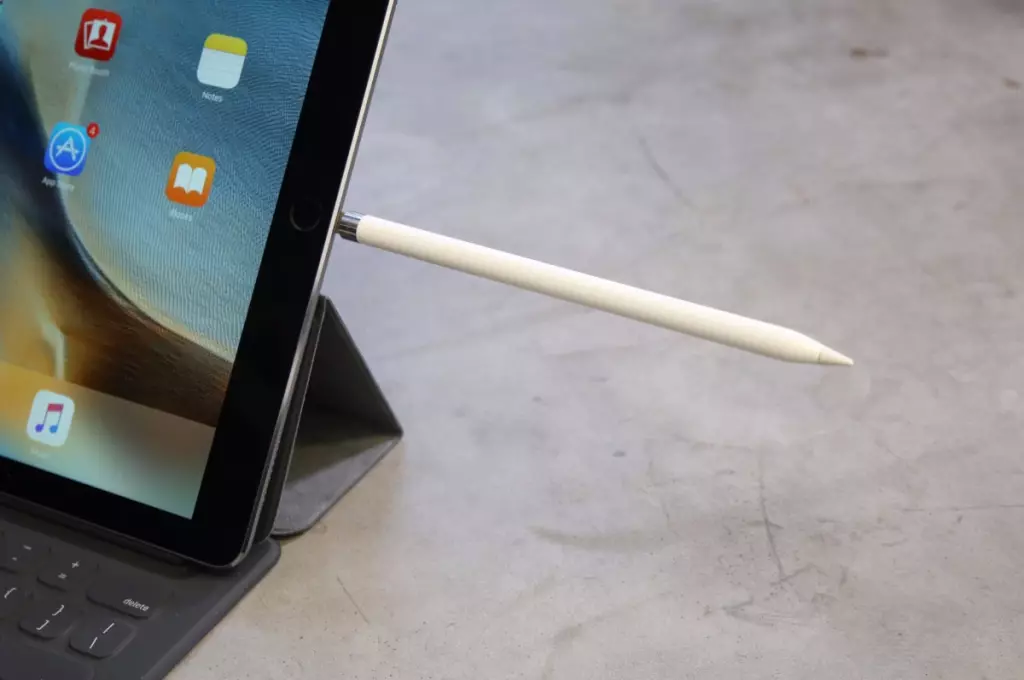 An féidir le IPad Pro ionad ríomhaire a athsholáthar?