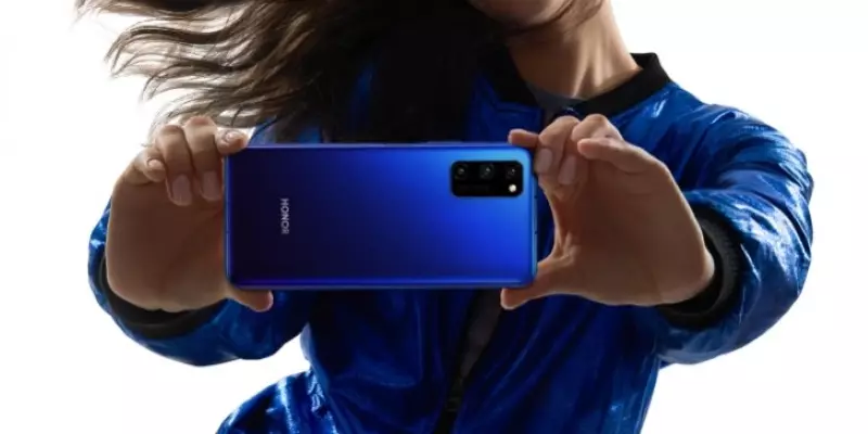 Honor V30 and V30 Pro - inexpensive flagships with 5G support