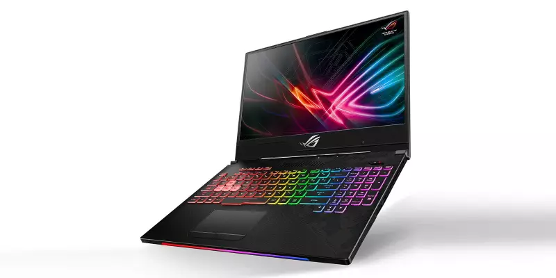 "Ҷумъа" сиёҳ "дар мағозаи ASUS - тахфифҳо дар ноутбукҳо, мониторҳо ва лавозимоти бозӣ