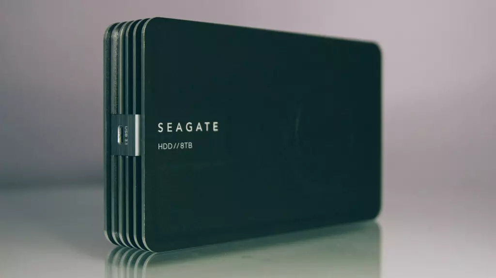 Ribyuha ang Seagate Innov8.