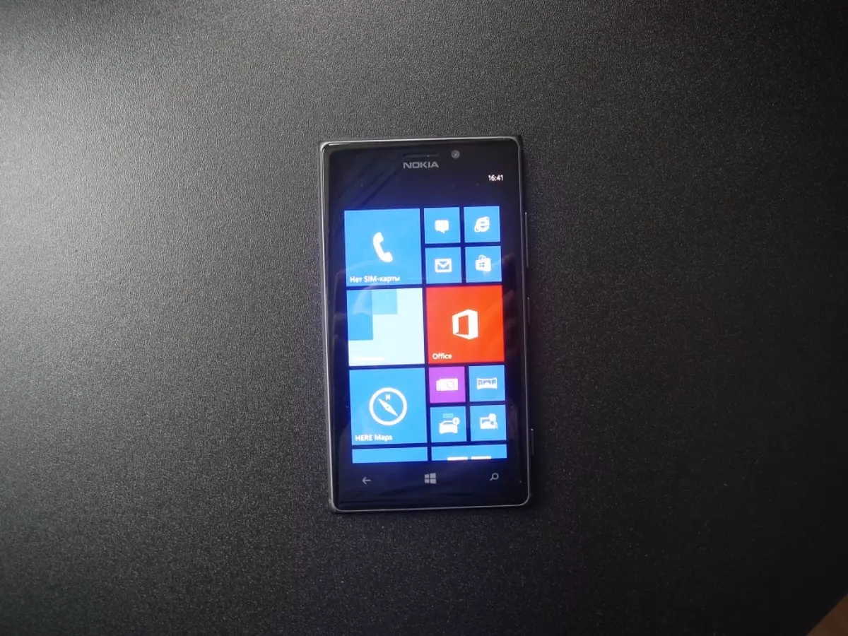 Lumia 925.