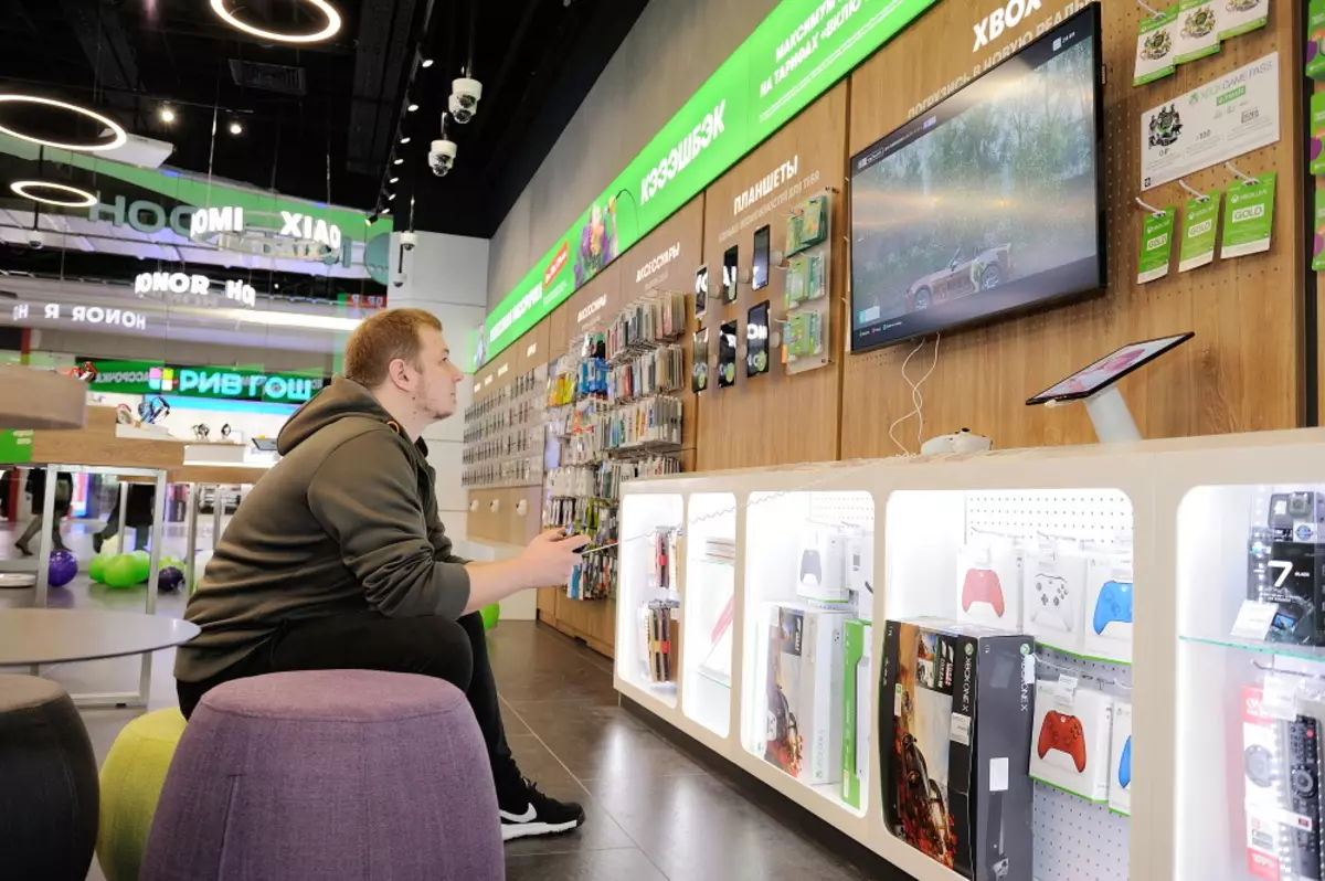 Megafon opnaði verslun með gaming svæði 3730_9