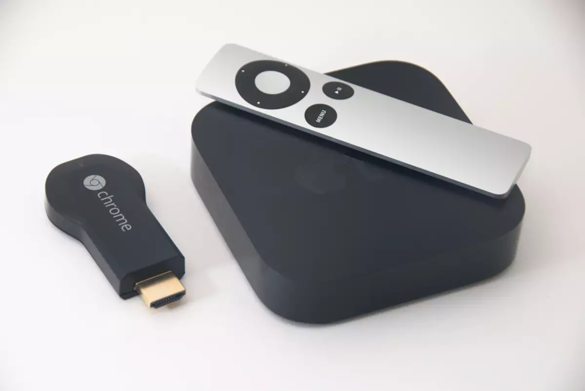 Хромекаст және хром Apple TV.