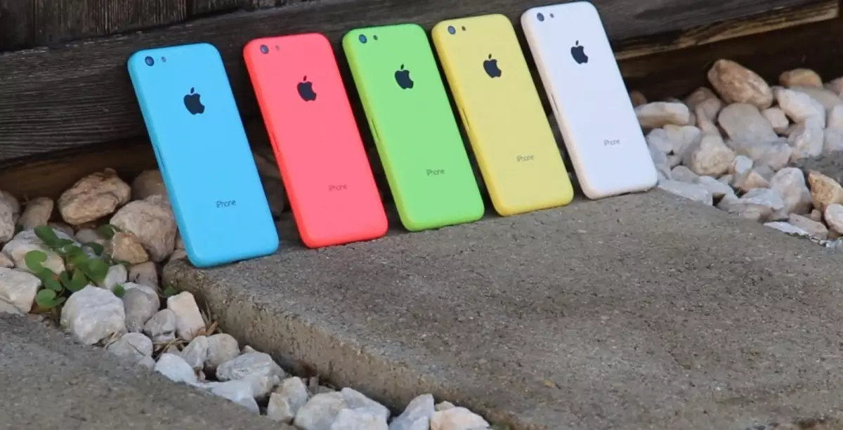 iPhone 5C Colours.