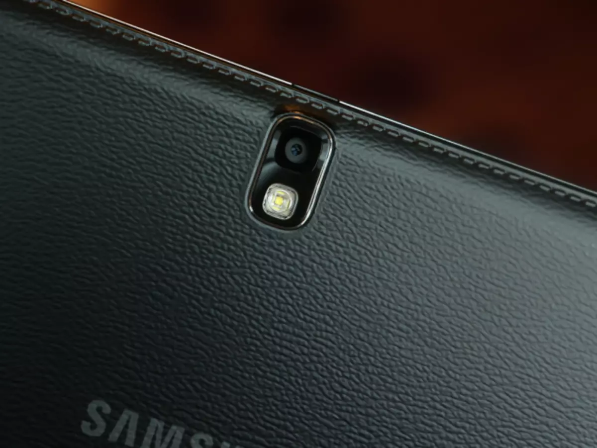 Samsung Galaksi Remak 10.1 2014 edisyon / CNET