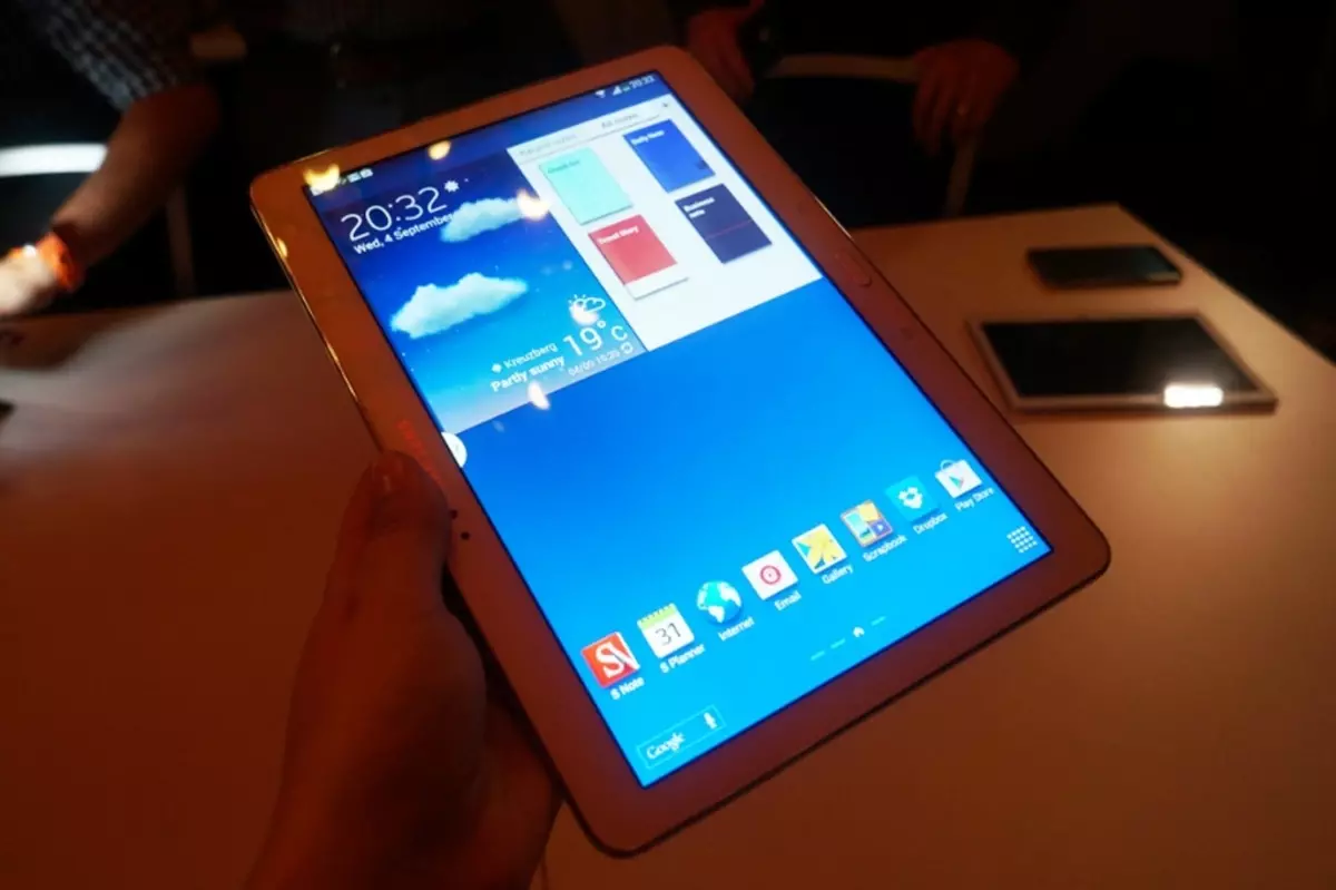 Samsung Galaxy Note 10.1 2014 ລຸ້ນ / ສາຍ