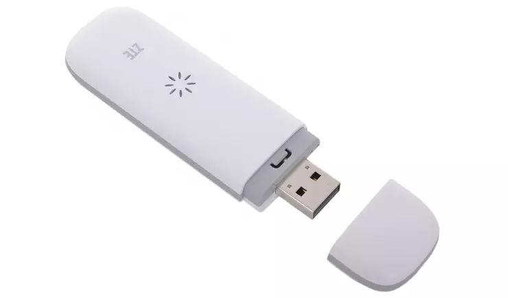 Etu esi abawanye ọsọ ịntanetị na modem USB 3822_1