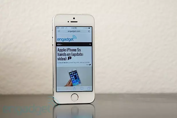 iPhone 5s / Engadget