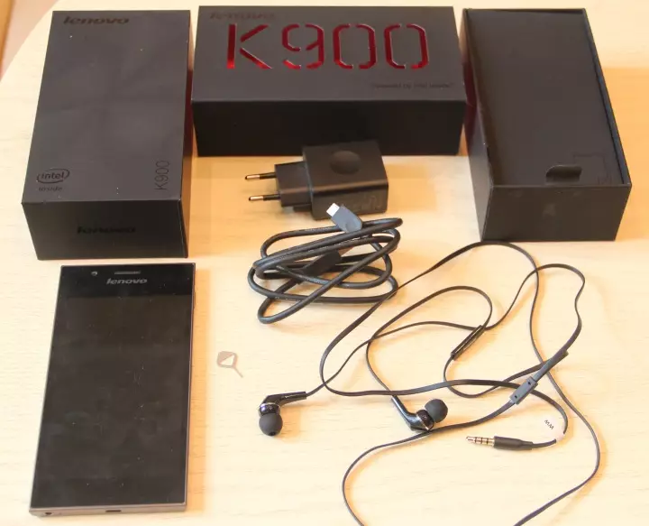 Equipement Lenovo K900.