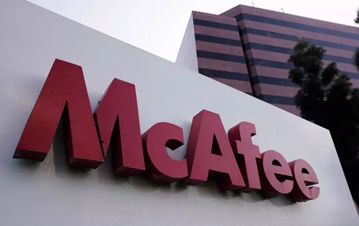 McAfee Antivires శామ్సంగ్ పరికరాల్లో ప్రీసెట్ ఉంటుంది