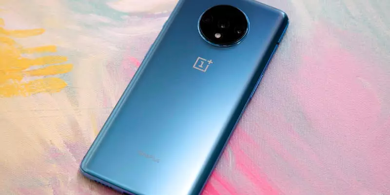 OnePlus будзе плаціць карыстальнікам да $ 7000