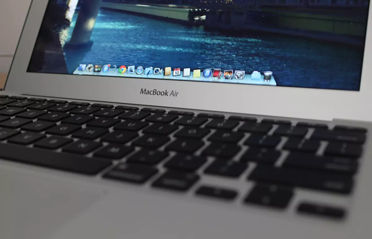 MacBook Air Retina.