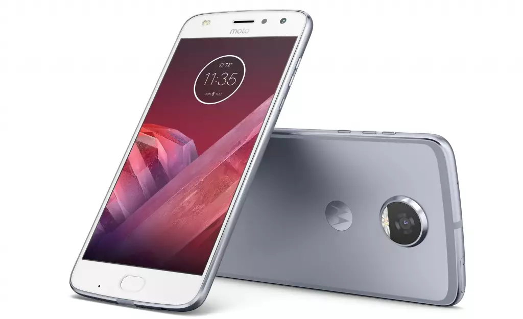 Moto Z2 Play.