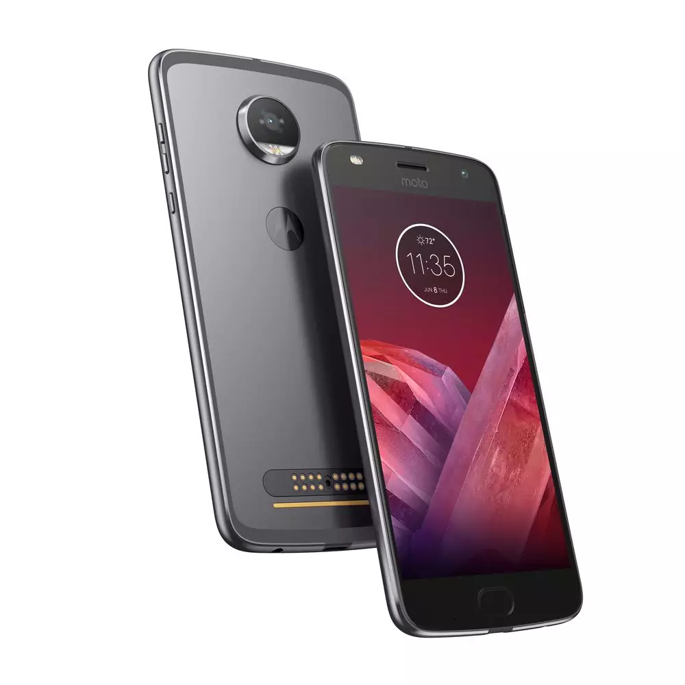 Moto Z2 Play.