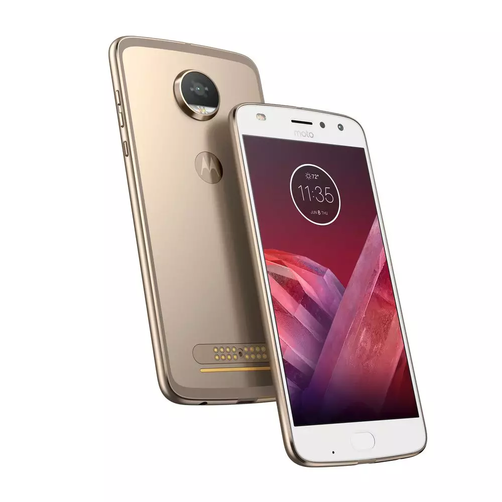 Moto Z2 Taalo.