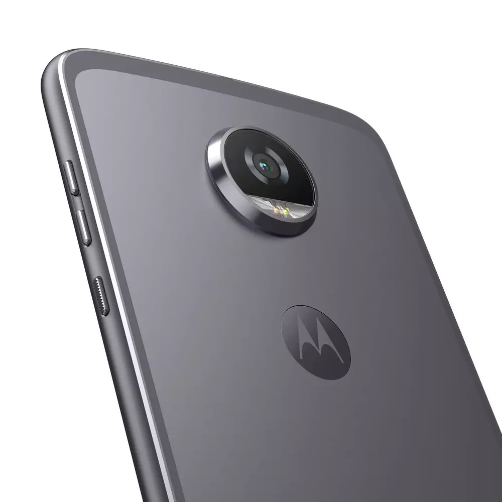 Moto Z2播放。