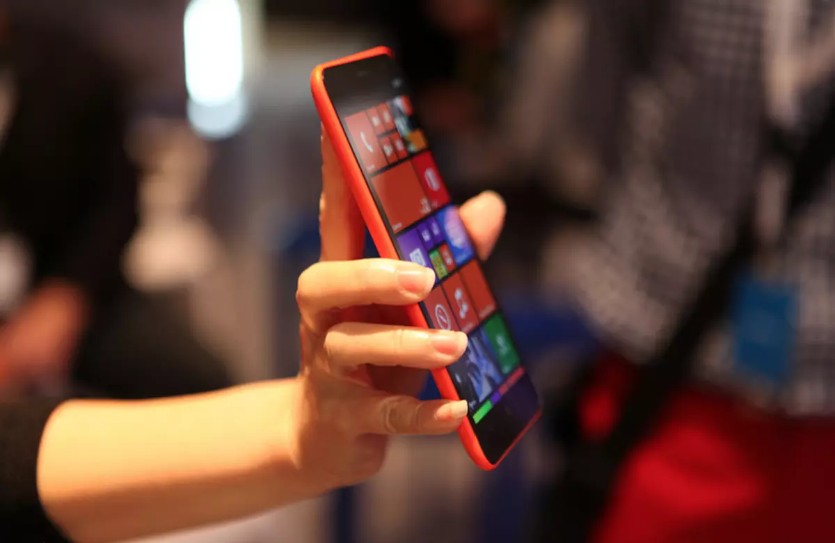 Lumia 1320.