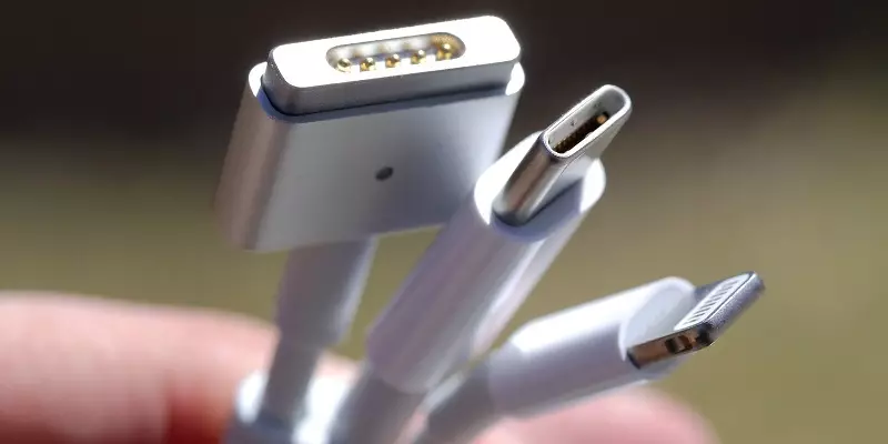 Varför i ny iPhone behöver inte en USB-C