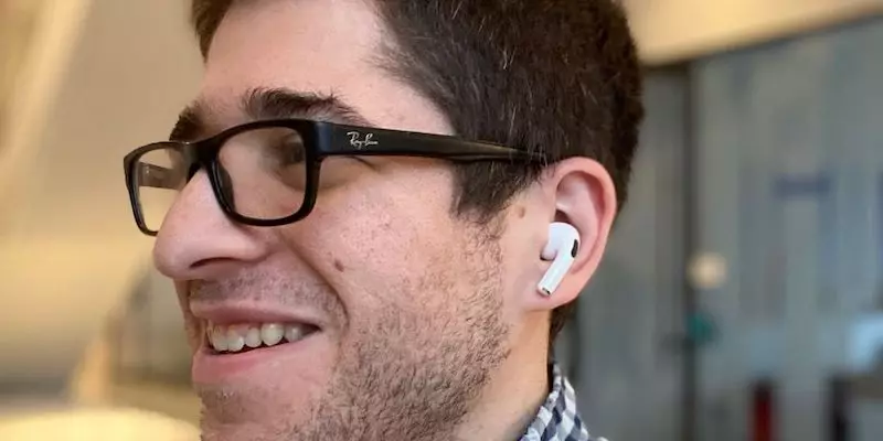 Airpods ເຮັດໃຫ້ phobias. 4 ສະຖານະການທີ່ເຈົ້າຂອງຂອງພວກເຂົາຢ້ານ 5268_1