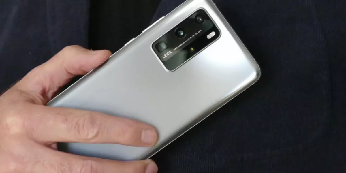 Sa Russia, isang pre-order ng punong barko smartphone ng Huawei P40 serye nagsimula 7561_1