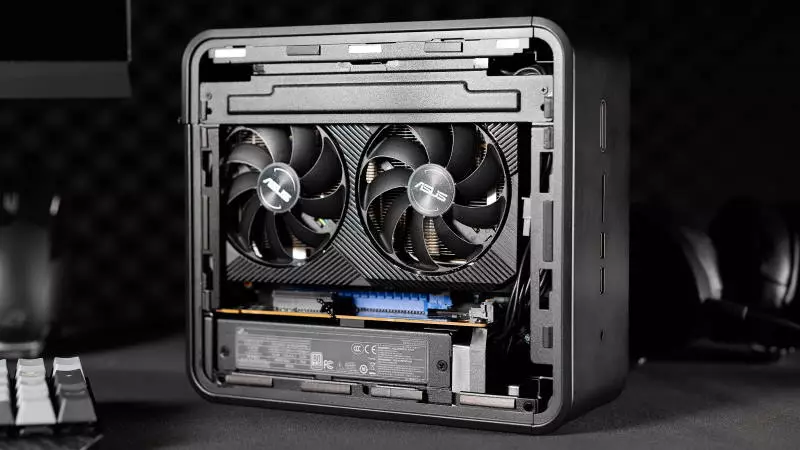 خۇاشو قوش جابدۇق RTX 2070 كىچىك سىن كارتىسىنى ئوتتۇرىغا قويغان 8485_3