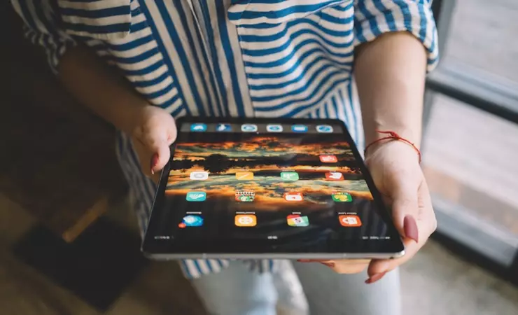 Сонирхолтой шинэ iPad Pro 10.5 гэж юу вэ?