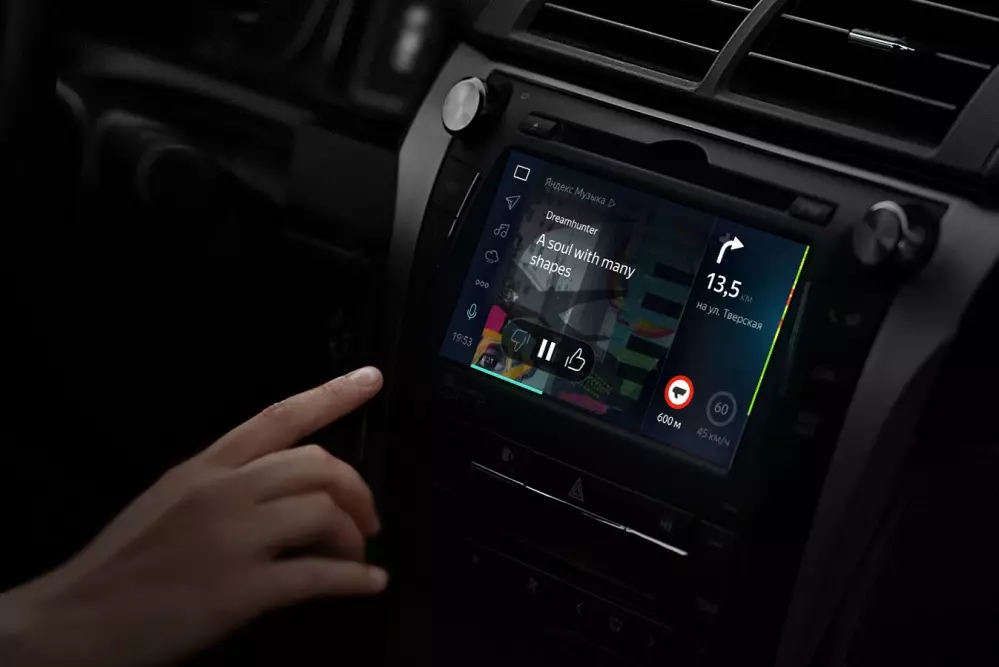 Yandex avtomobillar uchun multimedia platformasini taqdim etdi - Android Auto va Apple Carplay-ning analogi 8994_2