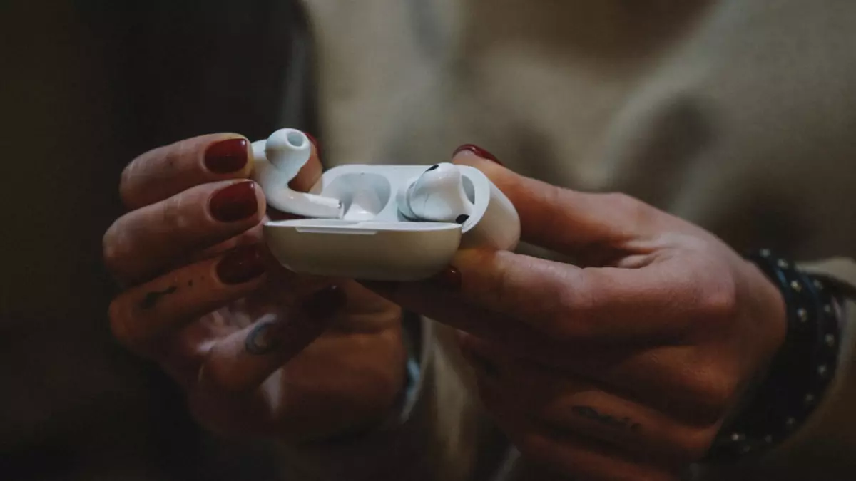 Таҷриба бо истифодаи AirPods Pro